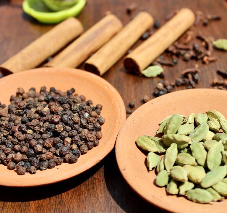 4 Benefits of Cardamom You Never Knew - Be Renewed